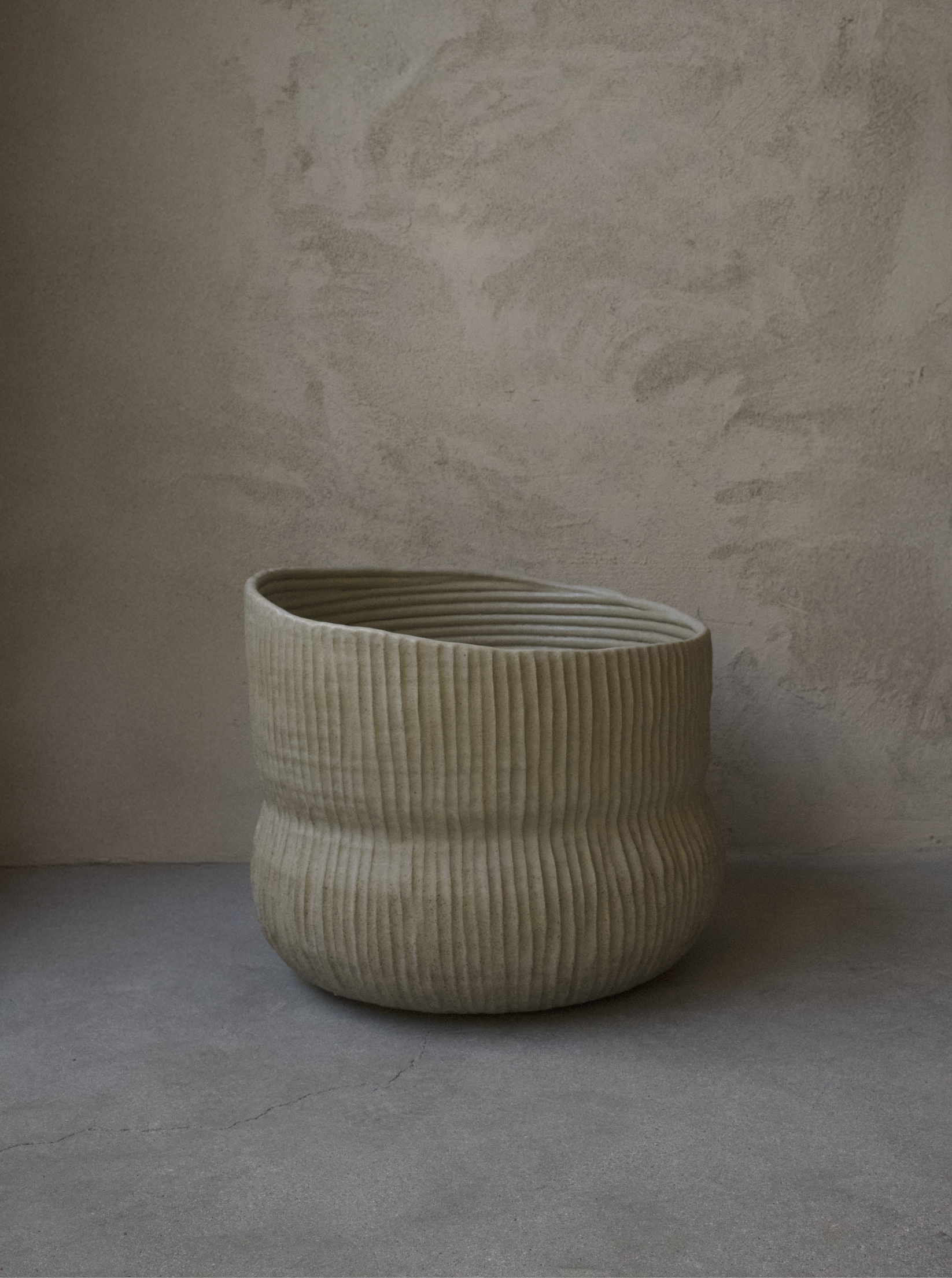 Raked Clay Planter – ORCA